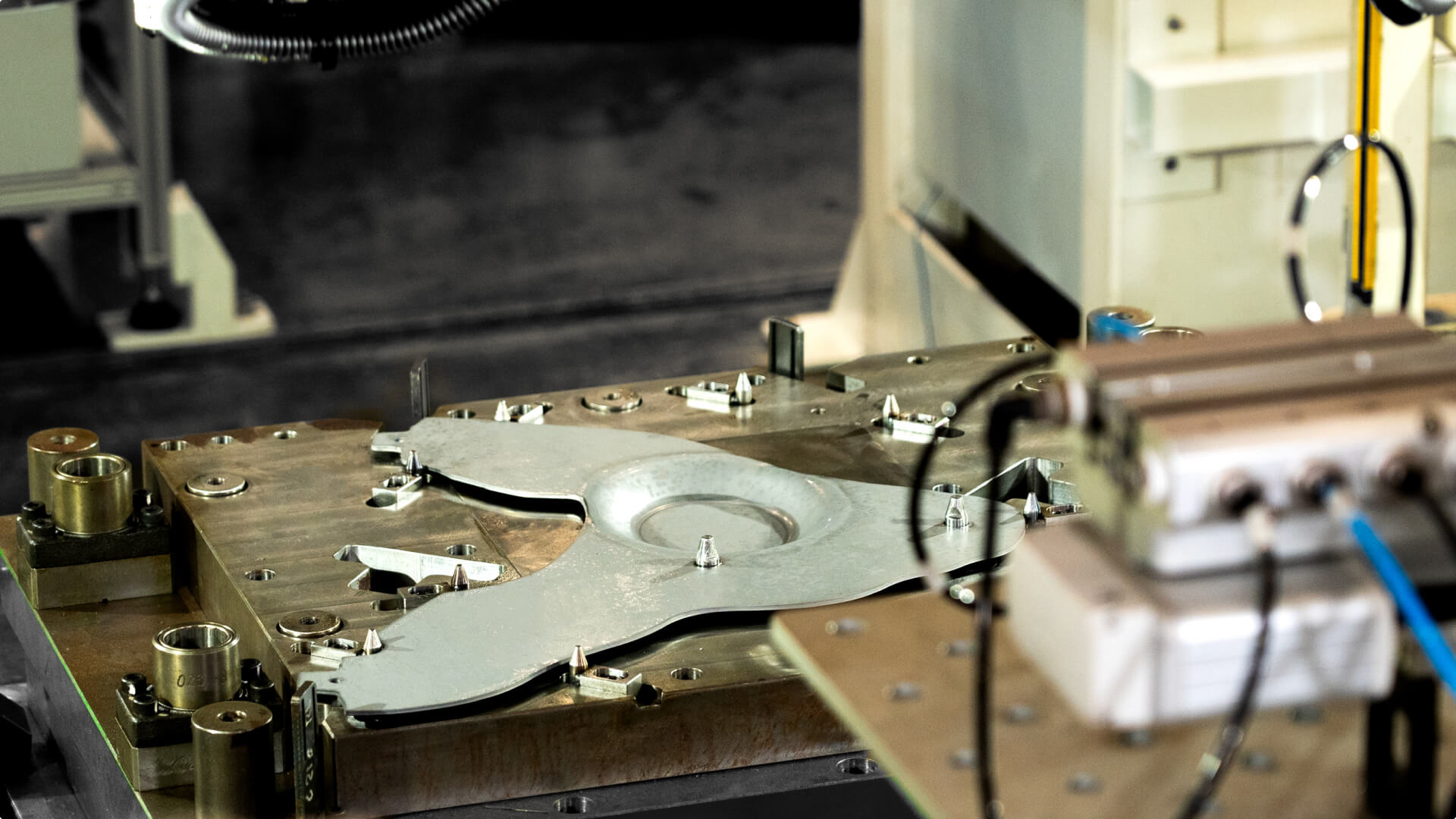 Intelligent Automation Solutions for Automotive Parts | SH Auto Parts